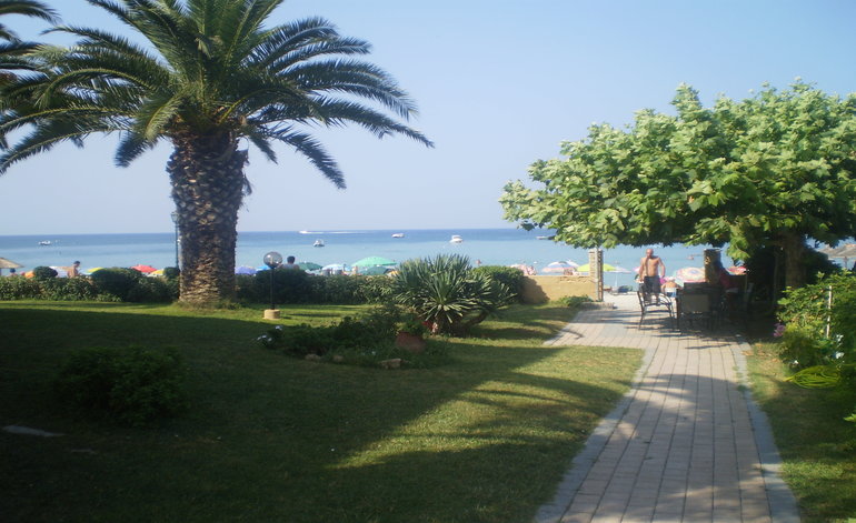 Castello Studio and apartments| Siviri | Halkidiki | Greece
